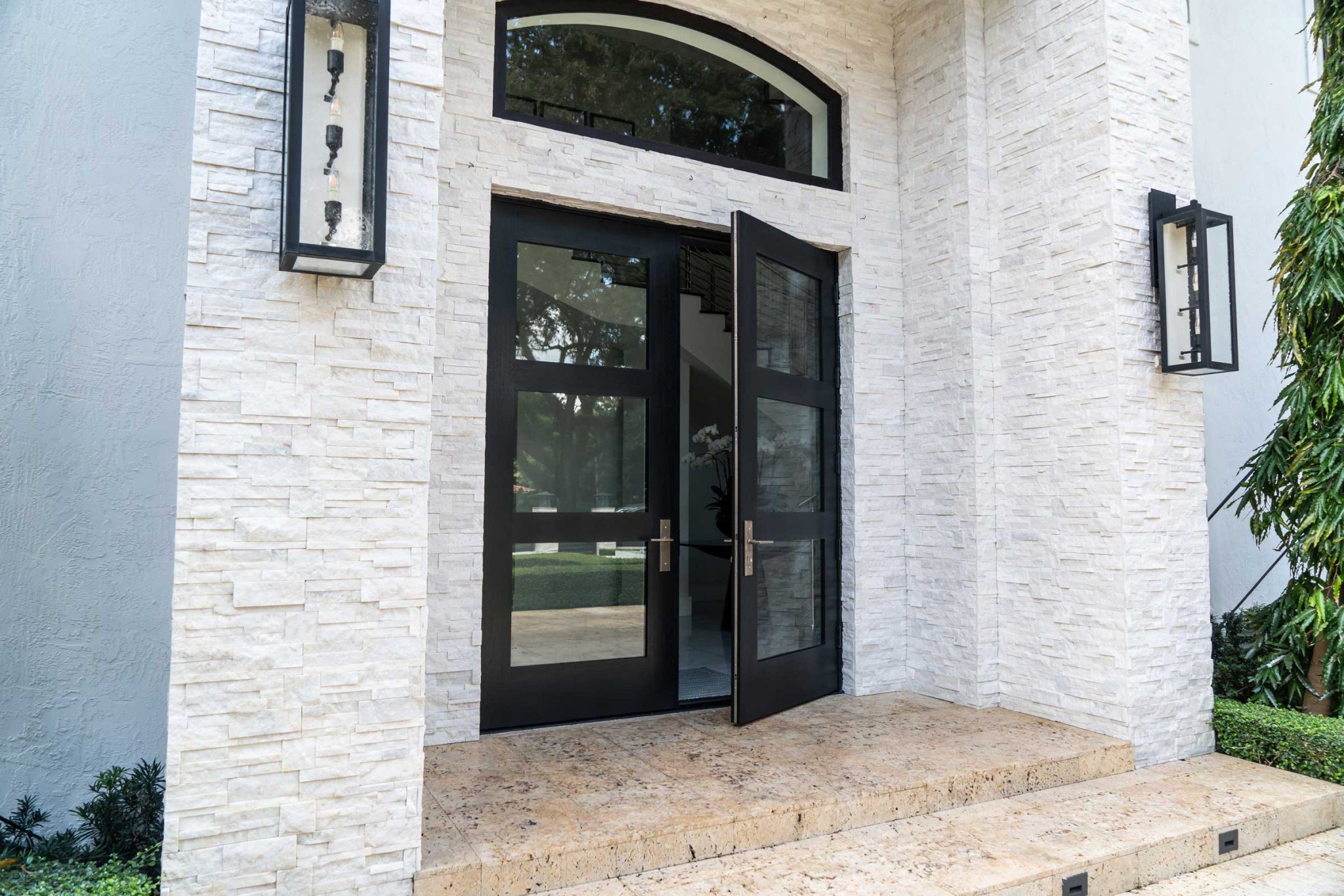 Entry Doors - Exclusive Wood Doors